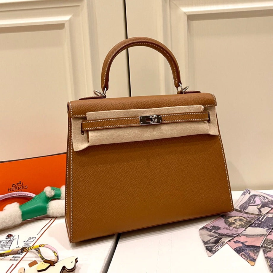 HM KELLY 25CM GOLD EPSOM LEATHER SILVER HARDWARE – Meejuri