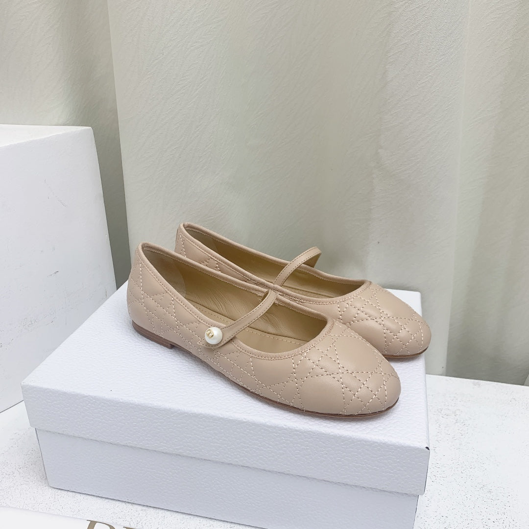CD BALLET FLAT BEIGE MOP MIDDLE – Kal Recovery