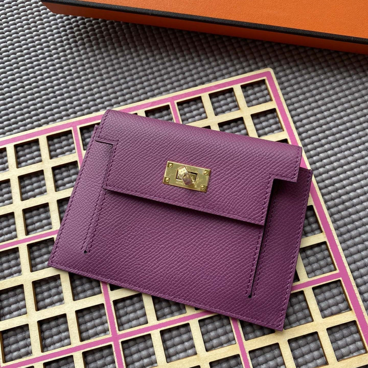 HM Kelly Pocket 13.5 Purple Epsom Ghw – Kal Recovery