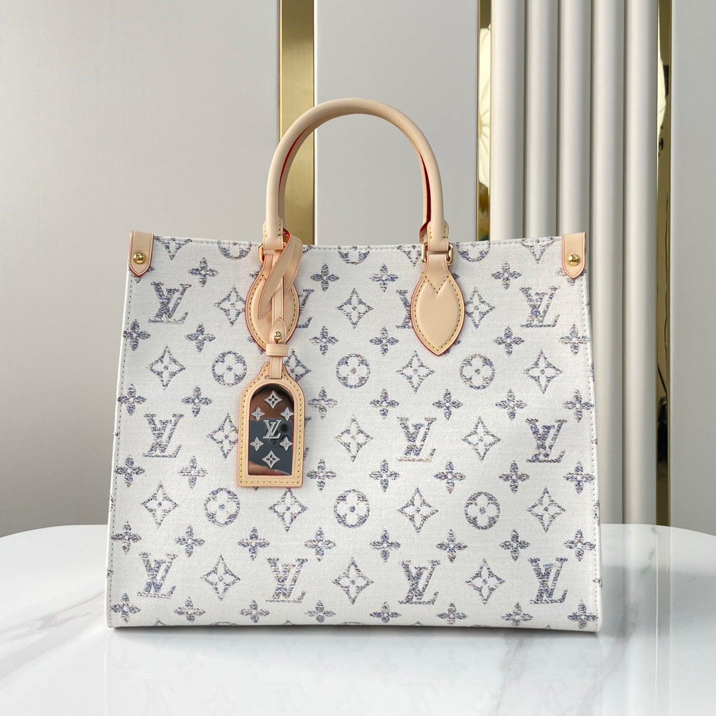 ONTHEGO MM 35 IN WHITE MONOGRAM JACQUARD FABRIC – Kal Recovery