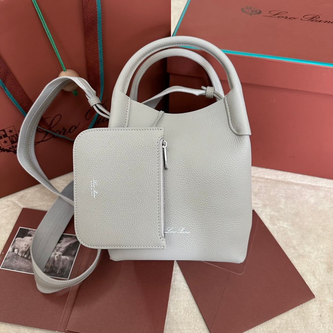 SMALL 21 BALE BAG IN PALE GRAY GRAINED CALFSKIN – Kal Recovery