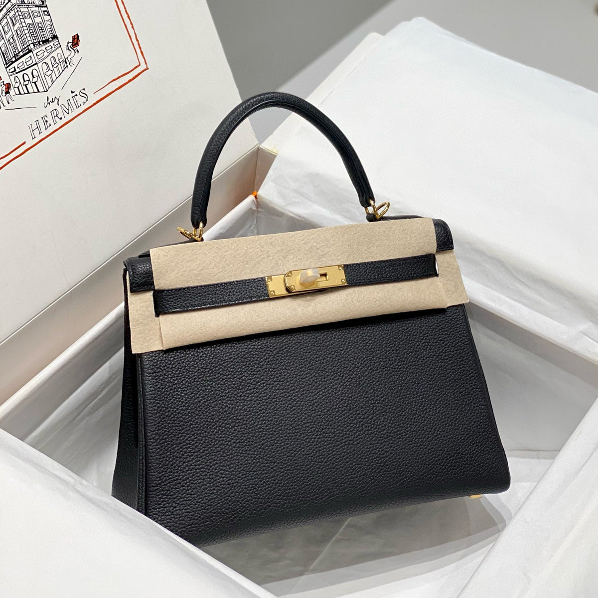 HM KELLY 25CM BLACK TOGO GOLD HARDWARE – Meejuri