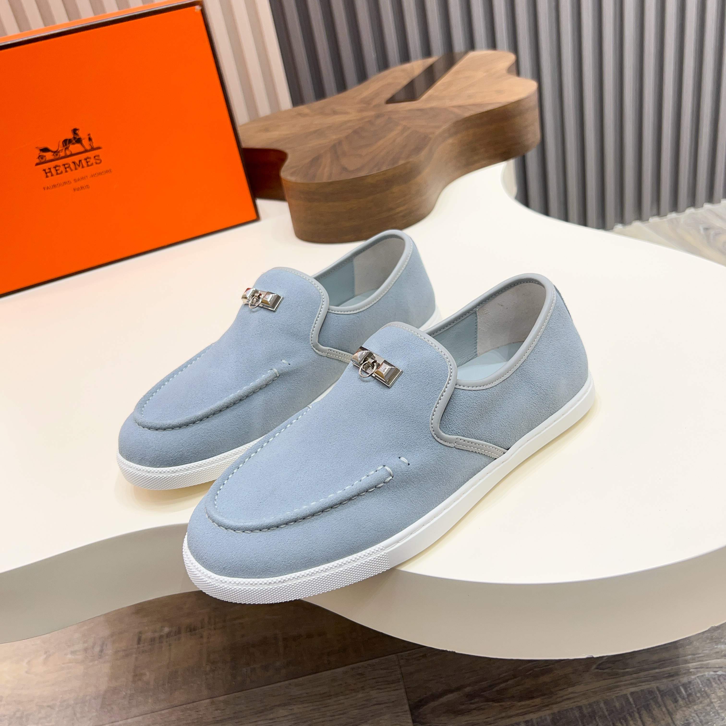 HM Men's Jour Loafer Pastel Blue Suede 687432 – Kal Recovery