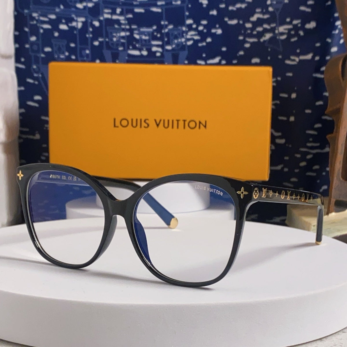 CAT EYE SUNGLASSES Z1657W IN BLACK ACETATE MONOGRAM LOGO – Kal Recovery