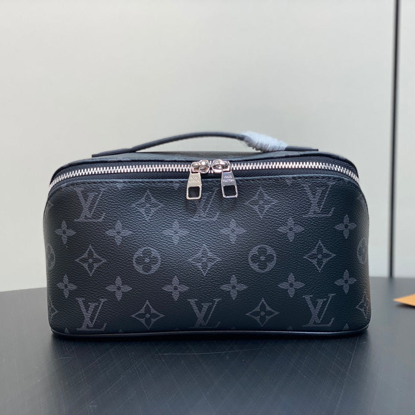 TOILETRY BAG 24 IN BLACK MONOGRAM ECLIPSE CANVAS – Kal Recovery
