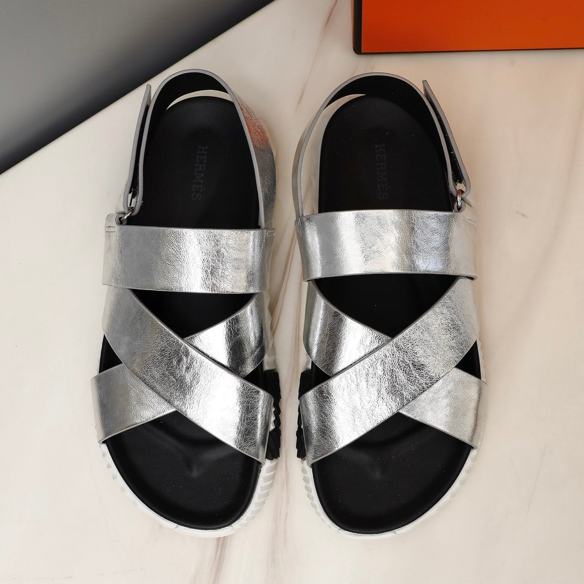 HM ELECTRIC SANDAL SILVER CALFSKIN – Meejuri